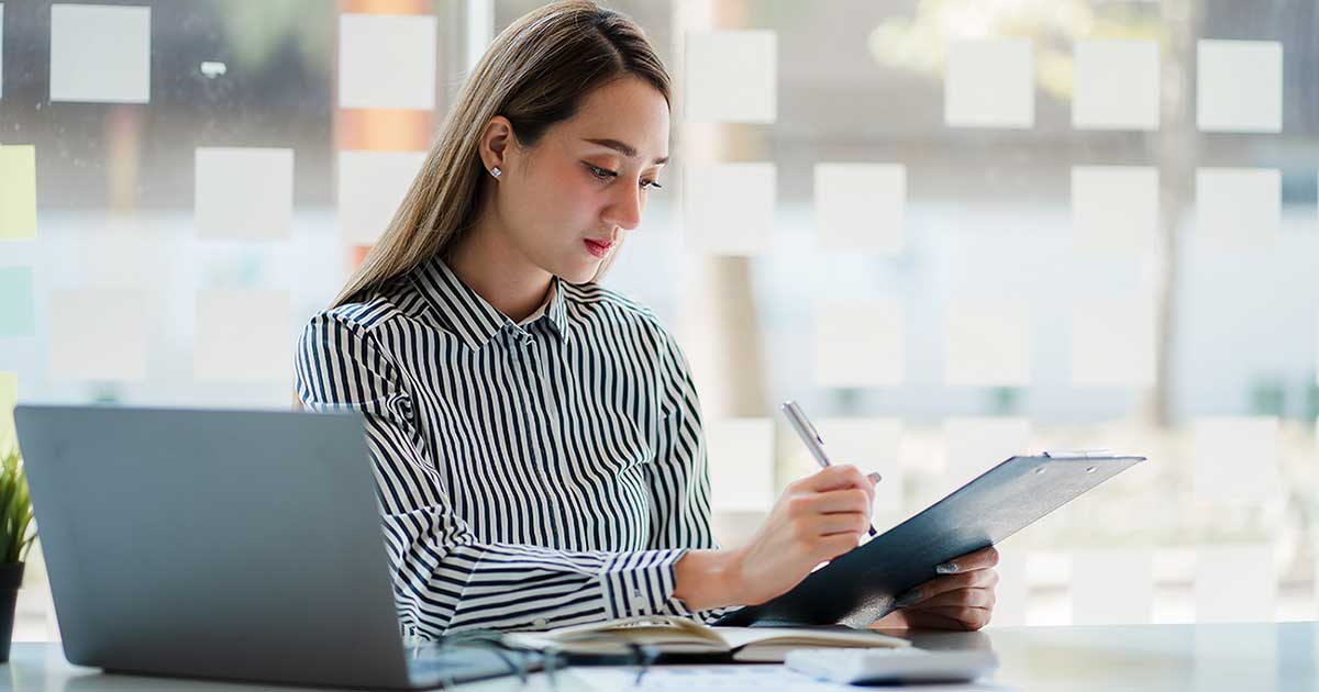 How to Become an Actuary (Salary, Career Paths & Duties)